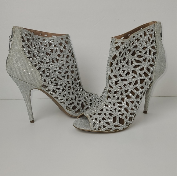 Zigi Soho | Shoes | Zigi Soho Drift Caged Rhinestone Evening Sandals ...